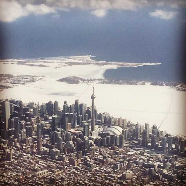 best plane window seat view between Montréal and Toronto