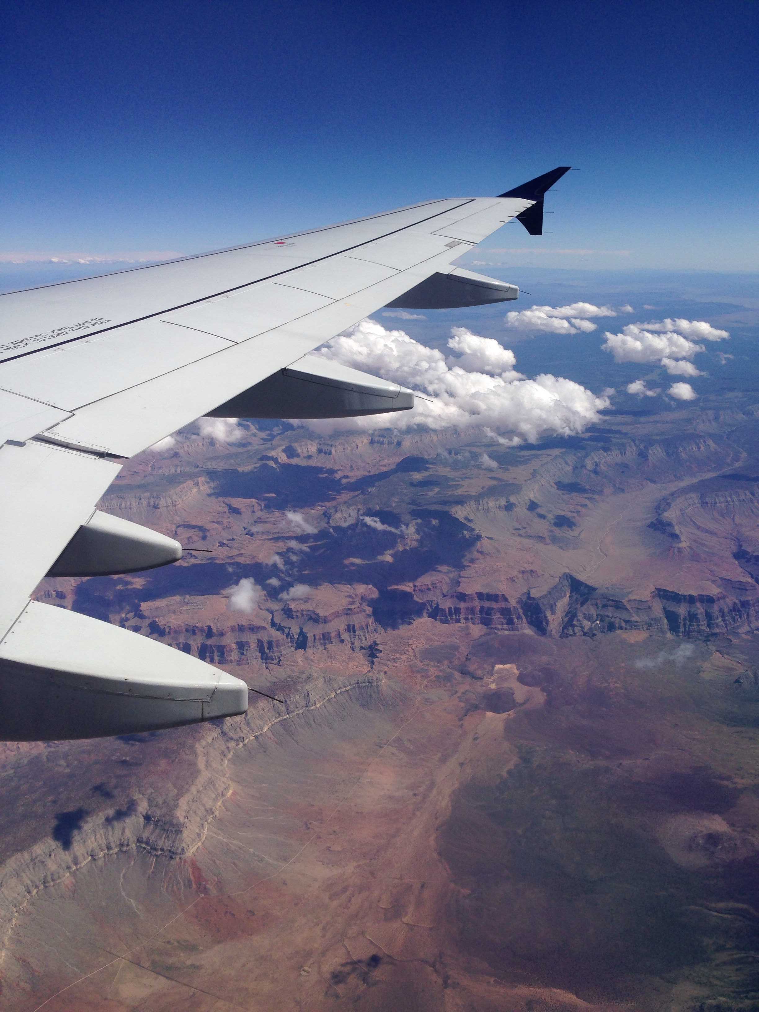 best plane window seat view between Las Vegas and Detroit