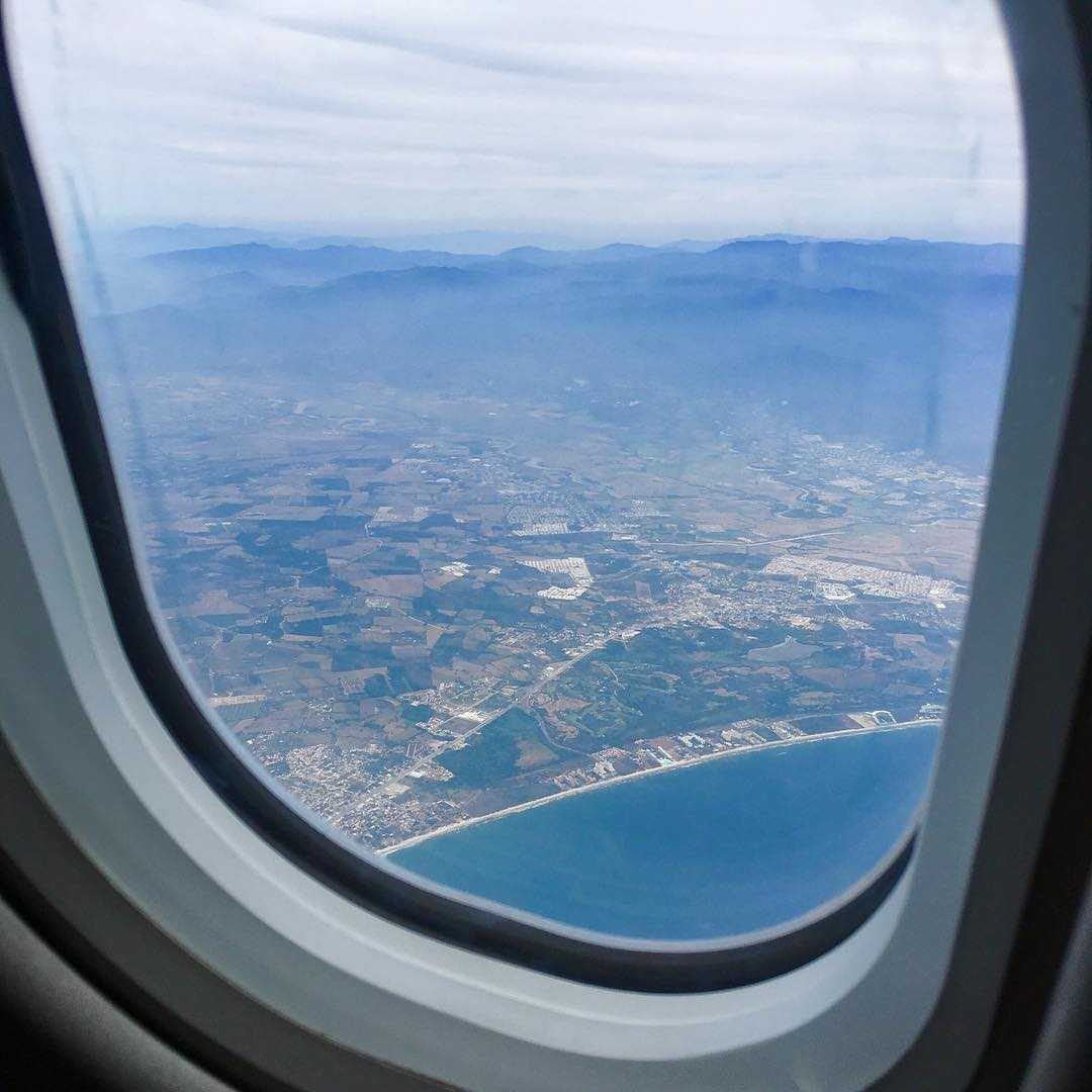 best plane window seat view between Puerto Vallarta and Montréal