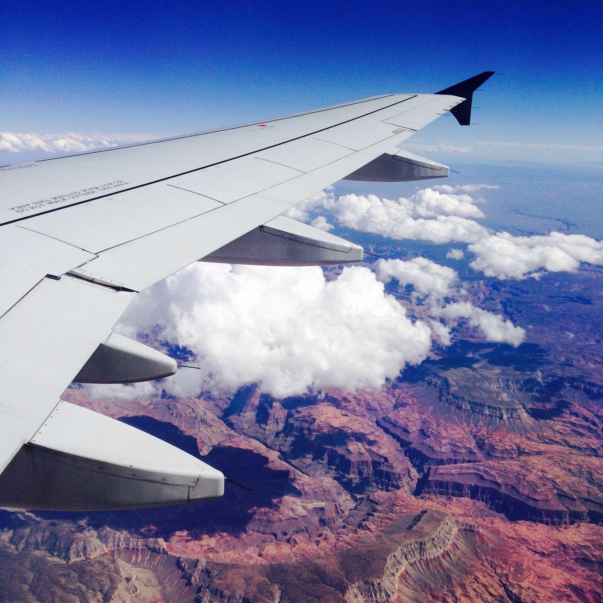 best plane window seat view between Las Vegas and Detroit